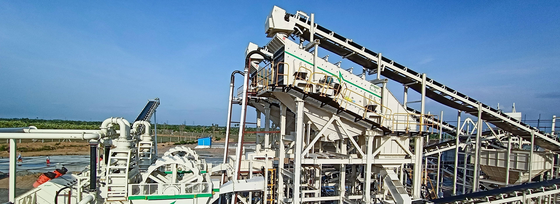 Vibrating Screen Manufacturer | Propel Industries